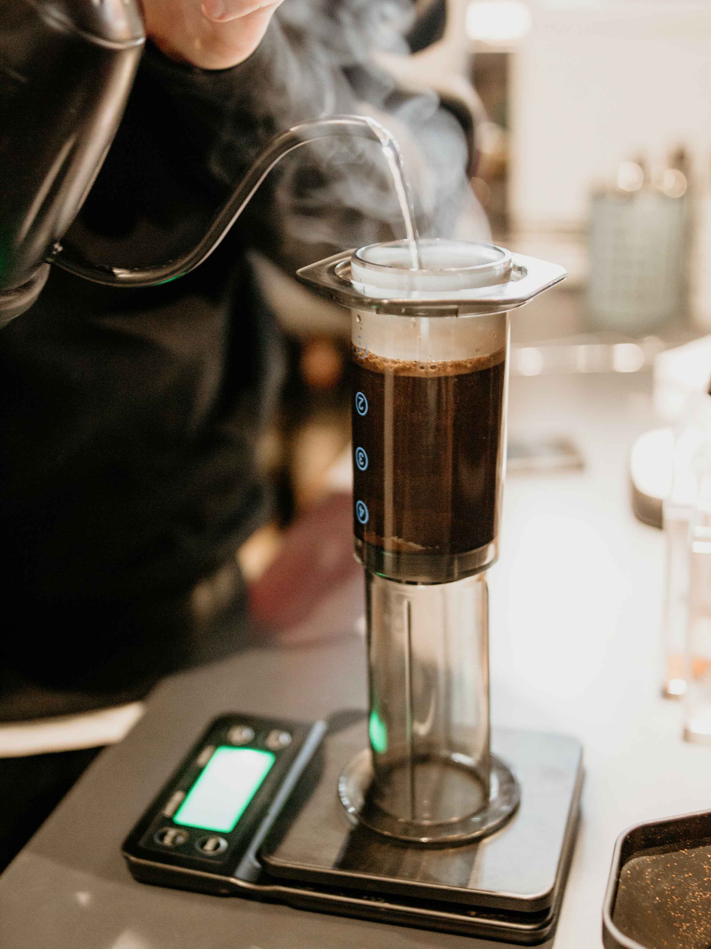 Aero-press Guide – Beaneka Coffee